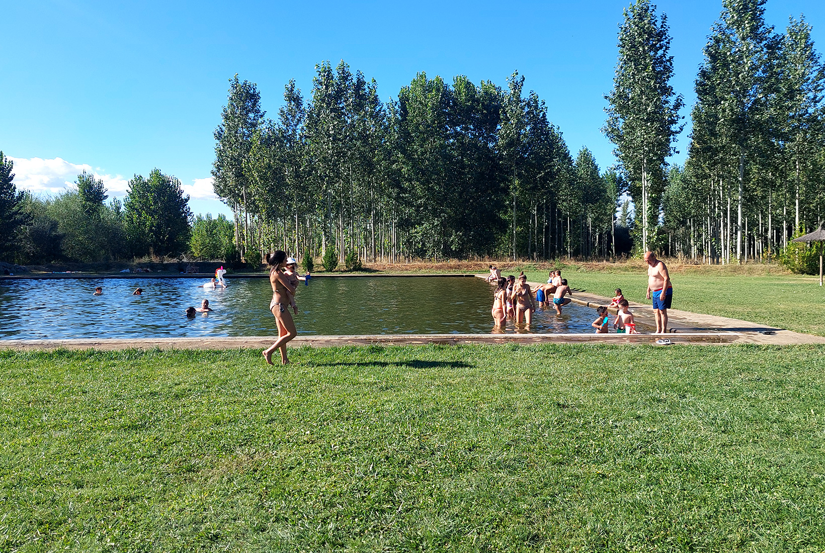 Piscina fluvial de Cebrones del Río - Menudo es León
