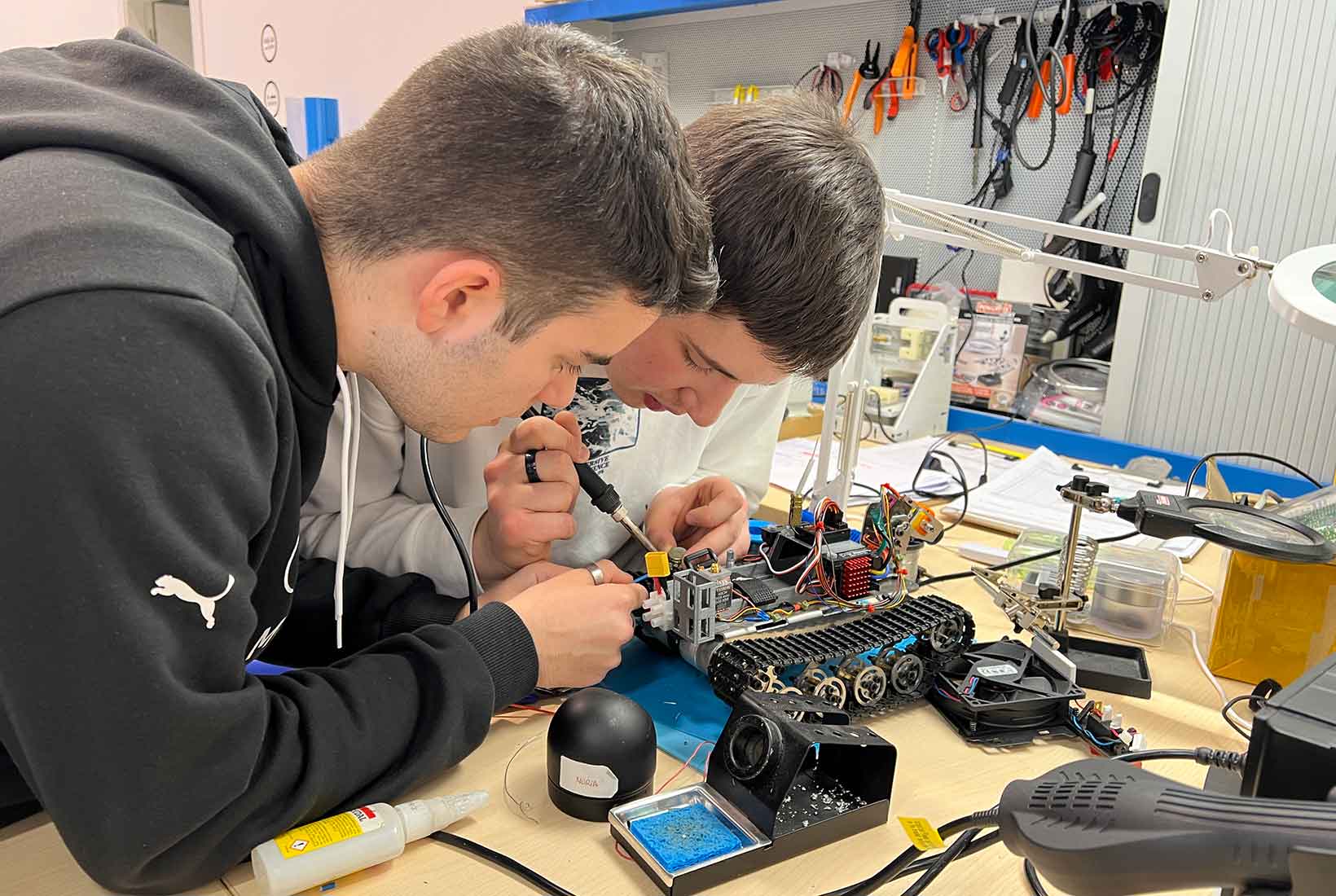 10 claves de la Escuela de Verano de Fab Lab León - Menudo es León