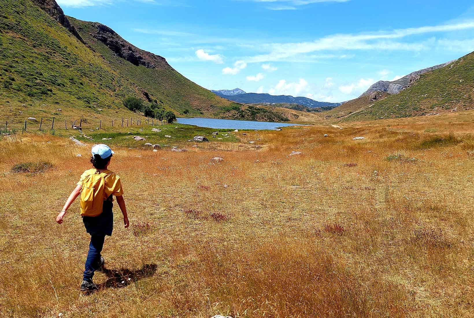 Ruta hasta la Laguna Grande de Babia - Menudo es León Ruta hasta la Laguna Grande de Babia - Menudo es León